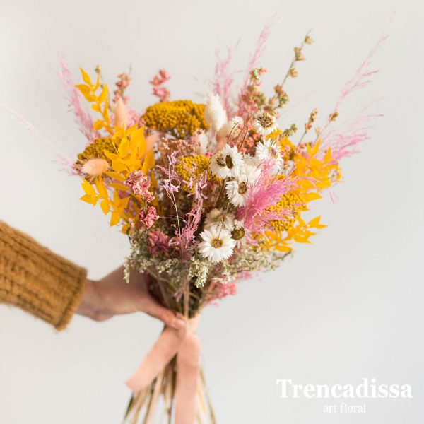 Ramo con flores secas para colocar en un jarrón - Trencadissa Art floral